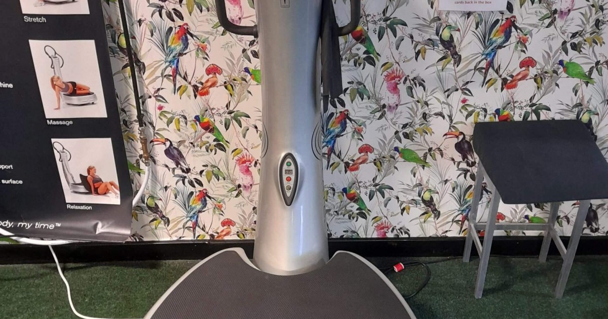 Range of Hur Pneumatic Fitness Machines, Power Plates, Recumbent Cycles ...