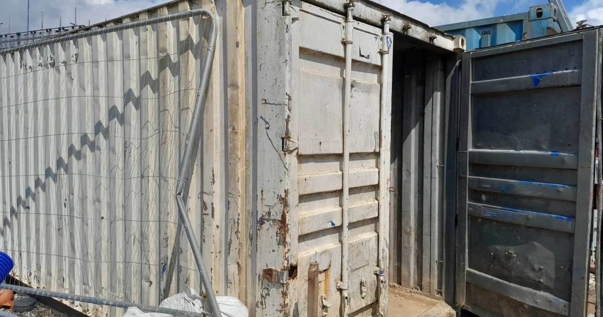 2 x 20ft Shipping/Storage Containers (one missing a door) | Eddisons ...